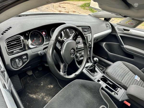 Pelēks Volkswagen Golf 2014 Telšiai, ar dzinēja tilpumu 1.20 L un nobraukumu 145 tūkst. km par 1550 €, foto 10 vietnē AUTOMOTO.COM.LV