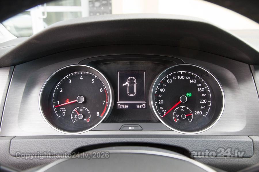Pelēks Volkswagen Golf 2014 Tallina, ar dzinēja tilpumu 1.40 L un nobraukumu 127 tūkst. km par 7990 €, foto 12 vietnē AUTOMOTO.COM.LV