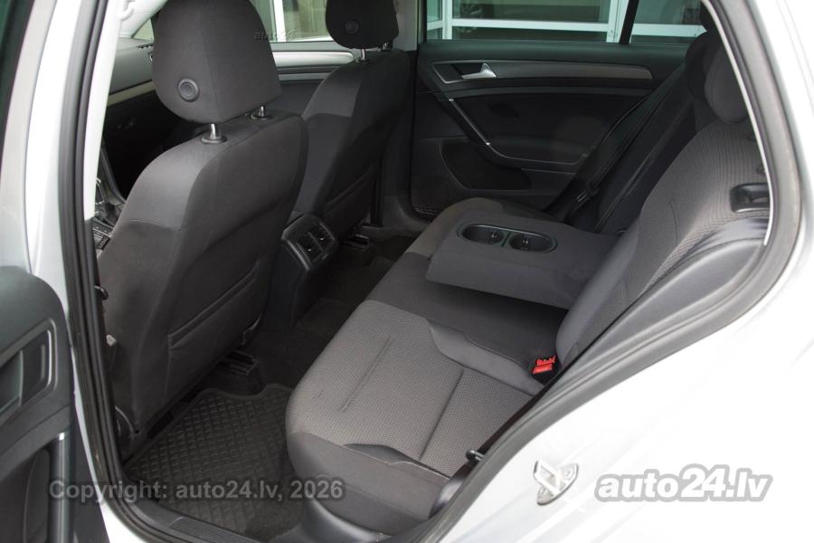 Pelēks Volkswagen Golf 2014 Tallina, ar dzinēja tilpumu 1.40 L un nobraukumu 127 tūkst. km par 7990 €, foto 15 vietnē AUTOMOTO.COM.LV