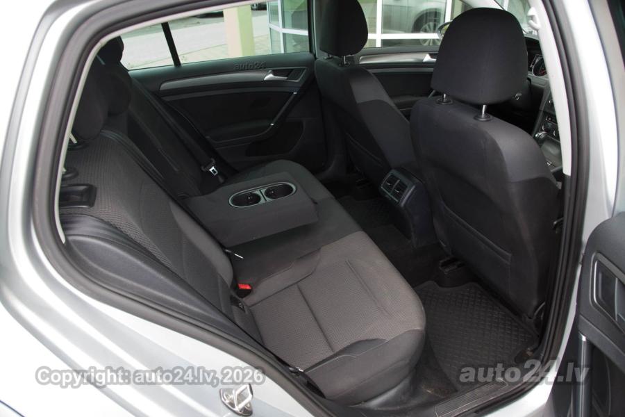 Pelēks Volkswagen Golf 2014 Tallina, ar dzinēja tilpumu 1.40 L un nobraukumu 127 tūkst. km par 7990 €, foto 16 vietnē AUTOMOTO.COM.LV