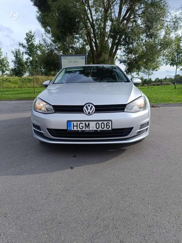 Pelēks Volkswagen Golf 2014 Panevēža, ar dzinēja tilpumu 1.20 L un nobraukumu 154 tūkst. km par 6750 €, foto 3 vietnē AUTOMOTO.COM.LV