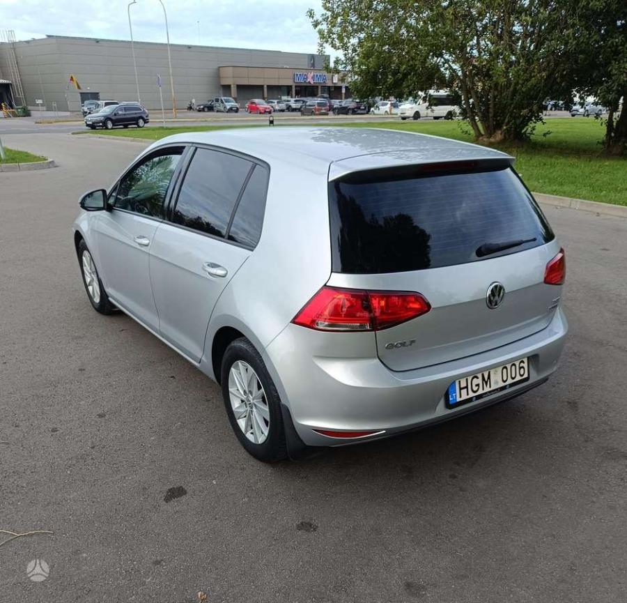 Pelēks Volkswagen Golf 2014 Panevēža, ar dzinēja tilpumu 1.20 L un nobraukumu 154 tūkst. km par 6750 €, foto 6 vietnē AUTOMOTO.COM.LV