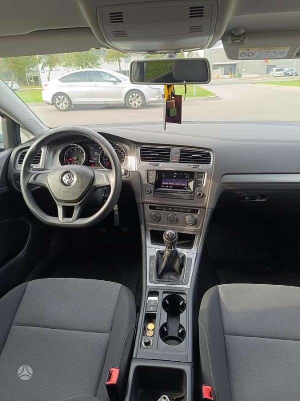 Pelēks Volkswagen Golf 2014 Panevēža, ar dzinēja tilpumu 1.20 L un nobraukumu 154 tūkst. km par 6750 €, foto 9 vietnē AUTOMOTO.COM.LV