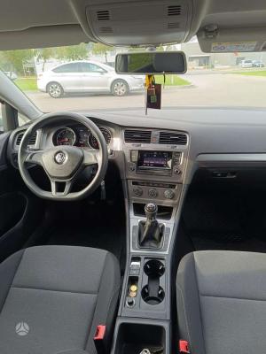 Pelēks Volkswagen Golf 2014 Panevēža, ar dzinēja tilpumu 1.20 L un nobraukumu 154 tūkst. km par 6750 €, foto 9 vietnē AUTOMOTO.COM.LV
