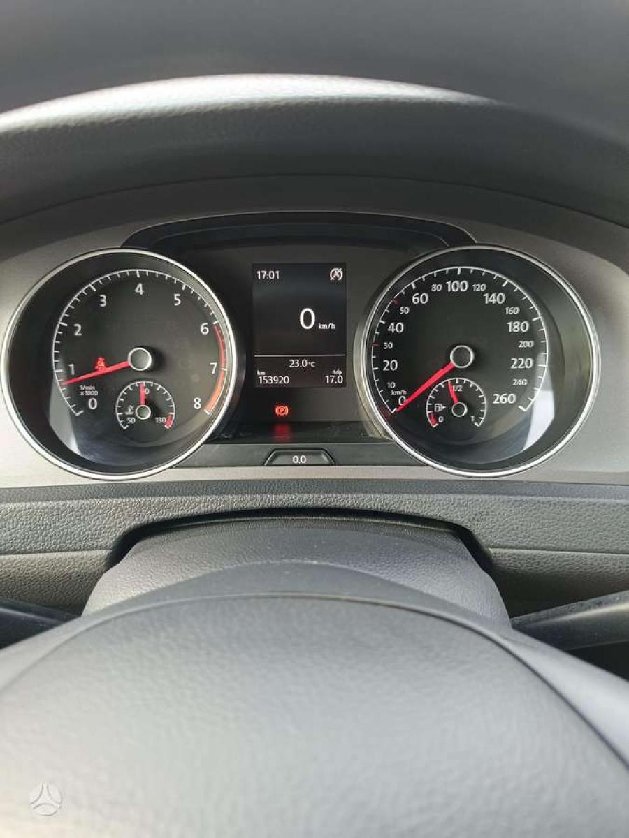 Pelēks Volkswagen Golf 2014 Panevēža, ar dzinēja tilpumu 1.20 L un nobraukumu 154 tūkst. km par 6750 €, foto 10 vietnē AUTOMOTO.COM.LV