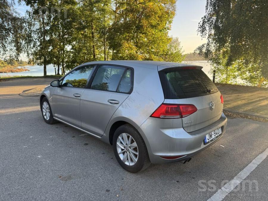 Grey Volkswagen Golf 2014 in Riga, with an engine capacity of 1.40 L and mileage of 65 thousand km for 8200 €, photo 4 on AUTOMOTO.COM.LV