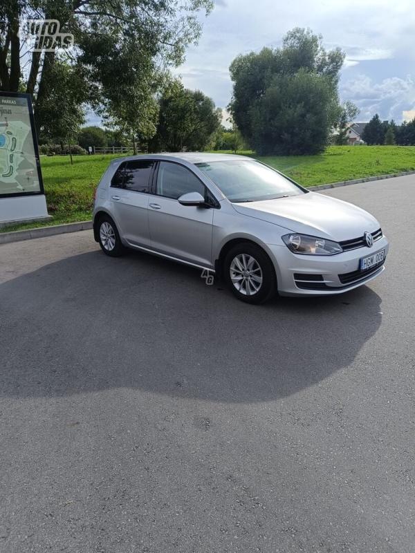 Grey Volkswagen Golf 2014 in Panevezys, with an engine capacity of 1.20 L and mileage of 154 thousand km for 6299 €, photo 3 on AUTOMOTO.COM.LV