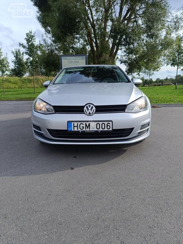 Grey Volkswagen Golf 2014 in Panevezys, with an engine capacity of 1.20 L and mileage of 154 thousand km for 6299 €, photo 4 on AUTOMOTO.COM.LV