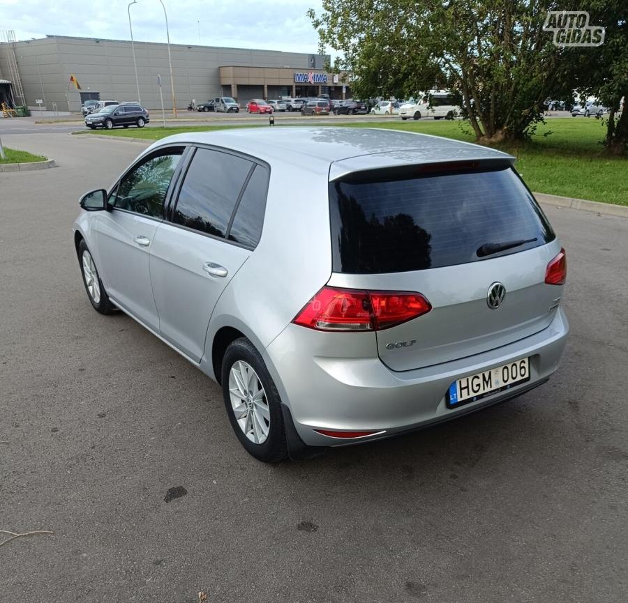Pelēks Volkswagen Golf 2014 Panevēža, ar dzinēja tilpumu 1.20 L un nobraukumu 154 tūkst. km par 6299 €, foto 5 vietnē AUTOMOTO.COM.LV