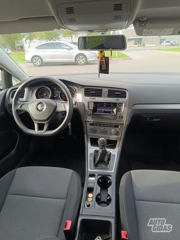 Grey Volkswagen Golf 2014 in Panevezys, with an engine capacity of 1.20 L and mileage of 154 thousand km for 6299 €, photo 8 on AUTOMOTO.COM.LV