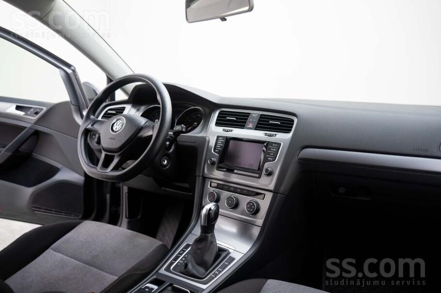 Pelēks Volkswagen Golf 2015 Tallina, ar dzinēja tilpumu 1.40 L un nobraukumu 116 tūkst. km par 17800 €, foto 11 vietnē AUTOMOTO.COM.LV