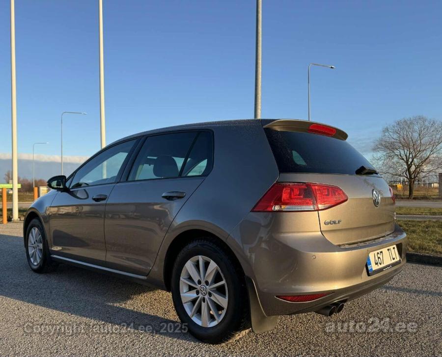 Grey Volkswagen Golf 2015 in Tallinn, with an engine capacity of 1.40 L and mileage of 65 thousand km for 9600 €, photo 6 on AUTOMOTO.COM.LV