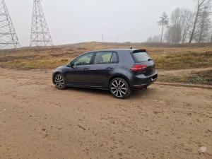 Grey Volkswagen Golf 2015 in Vilnius, with an engine capacity of 1.40 L and mileage of 266 thousand km for 9500 €, photo 2 on AUTOMOTO.COM.LV