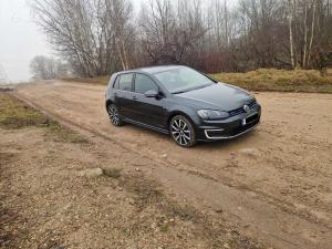 Grey Volkswagen Golf 2015 in Vilnius, with an engine capacity of 1.40 L and mileage of 266 thousand km for 9500 €, photo 3 on AUTOMOTO.COM.LV