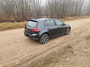 Grey Volkswagen Golf 2015 in Vilnius, with an engine capacity of 1.40 L and mileage of 266 thousand km for 9500 €, photo 4 on AUTOMOTO.COM.LV