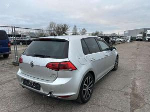 Grey Volkswagen Golf 2015 in Marijampole, with an engine capacity of 1.20 L and mileage of 260 thousand km for 3250 €, photo 4 on AUTOMOTO.COM.LV