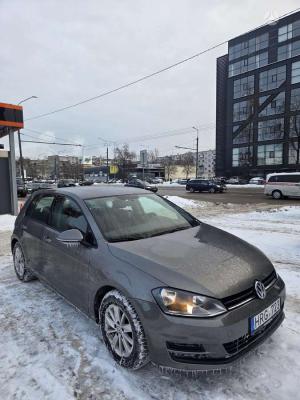 Pelēks Volkswagen Golf 2015 Kauņa, ar dzinēja tilpumu 1.20 L un nobraukumu 159 tūkst. km par 7000 €, foto  vietnē AUTOMOTO.COM.LV