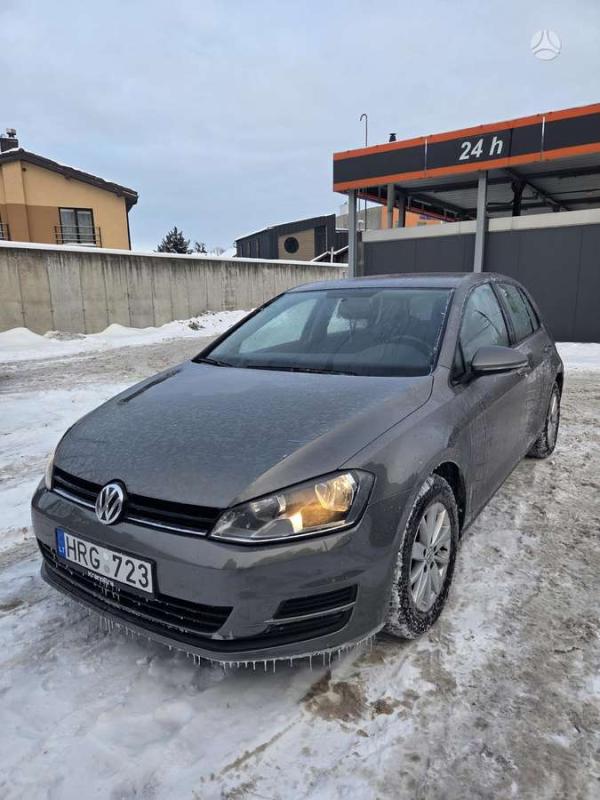 Grey Volkswagen Golf 2015 in Kaunas, with an engine capacity of 1.20 L and mileage of 159 thousand km for 7000 €, photo 2 on AUTOMOTO.COM.LV