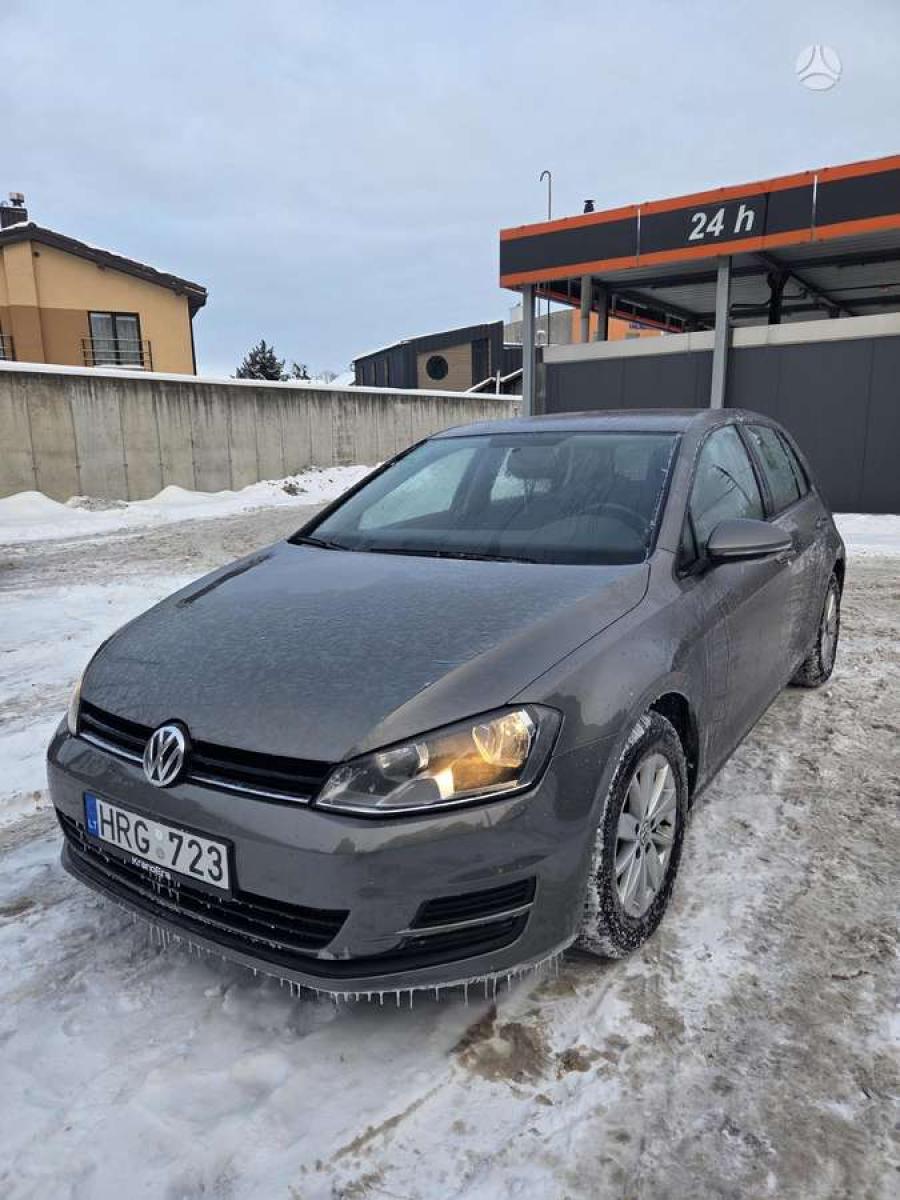 Pelēks Volkswagen Golf 2015 Kauņa, ar dzinēja tilpumu 1.20 L un nobraukumu 159 tūkst. km par 7000 €, foto 2 vietnē AUTOMOTO.COM.LV