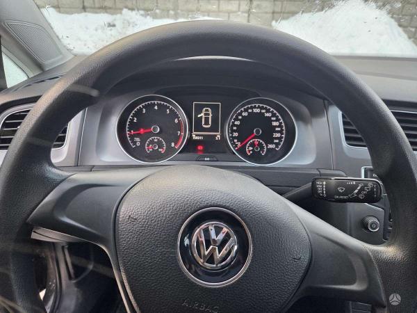 Grey Volkswagen Golf 2015 in Kaunas, with an engine capacity of 1.20 L and mileage of 159 thousand km for 7000 €, photo 10 on AUTOMOTO.COM.LV