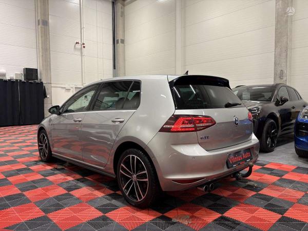 Grey Volkswagen Golf 2015 in Vilnius, with an engine capacity of 1.40 L and mileage of 283 thousand km for 8500 €, photo 6 on AUTOMOTO.COM.LV