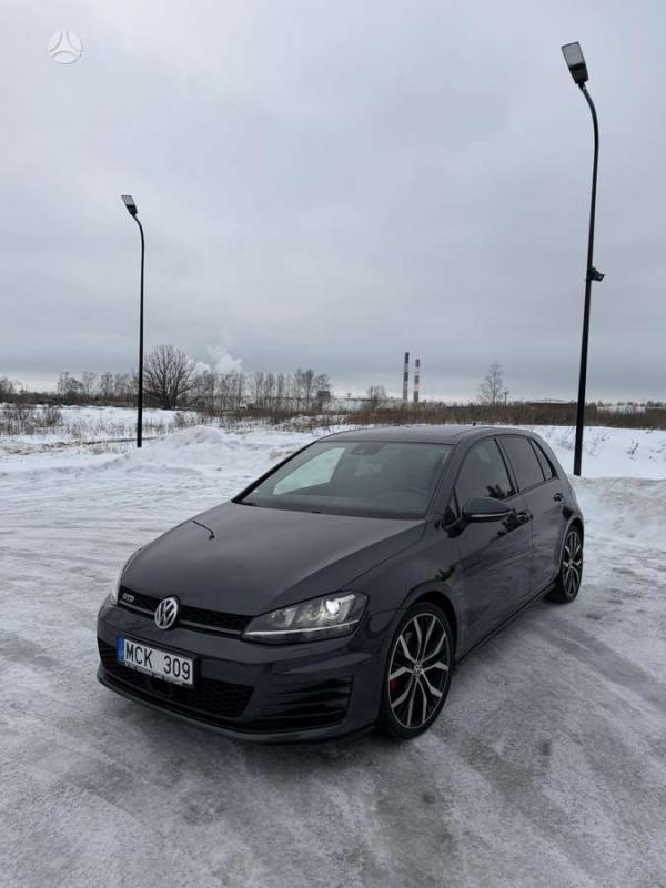 Grey Volkswagen Golf 2015 in Kaunas, with an engine capacity of 1.97 L and mileage of 272 thousand km for 9500 €, photo 1 on AUTOMOTO.COM.LV