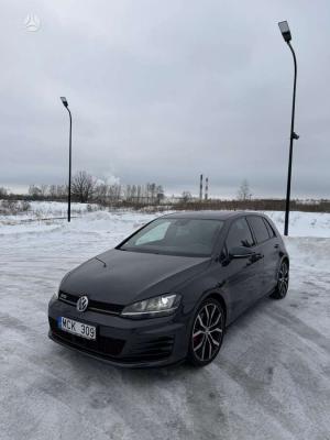 Pelēks Volkswagen Golf 2015 Kauņa, ar dzinēja tilpumu 1.97 L un nobraukumu 272 tūkst. km par 9500 €, foto  vietnē AUTOMOTO.COM.LV
