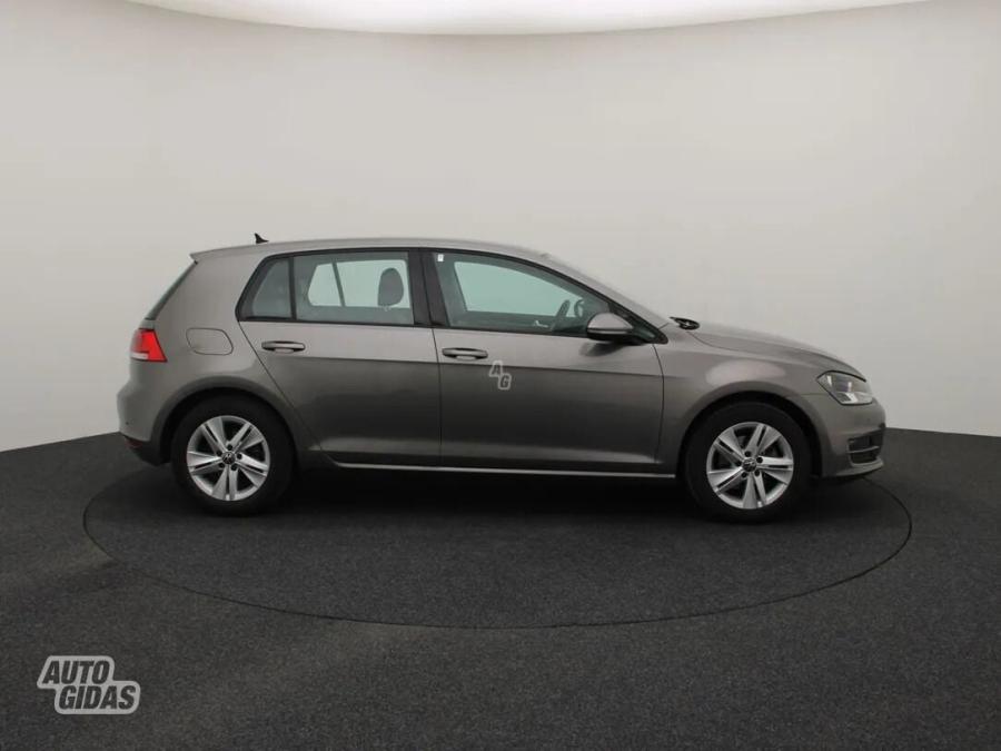 Pelēks Volkswagen Golf 2015 Viļņa, ar dzinēja tilpumu 1.40 L un nobraukumu 215 tūkst. km par 8099 €, foto 9 vietnē AUTOMOTO.COM.LV