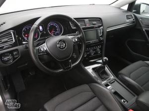 Pelēks Volkswagen Golf 2015 Viļņa, ar dzinēja tilpumu 1.40 L un nobraukumu 215 tūkst. km par 8099 €, foto 16 vietnē AUTOMOTO.COM.LV