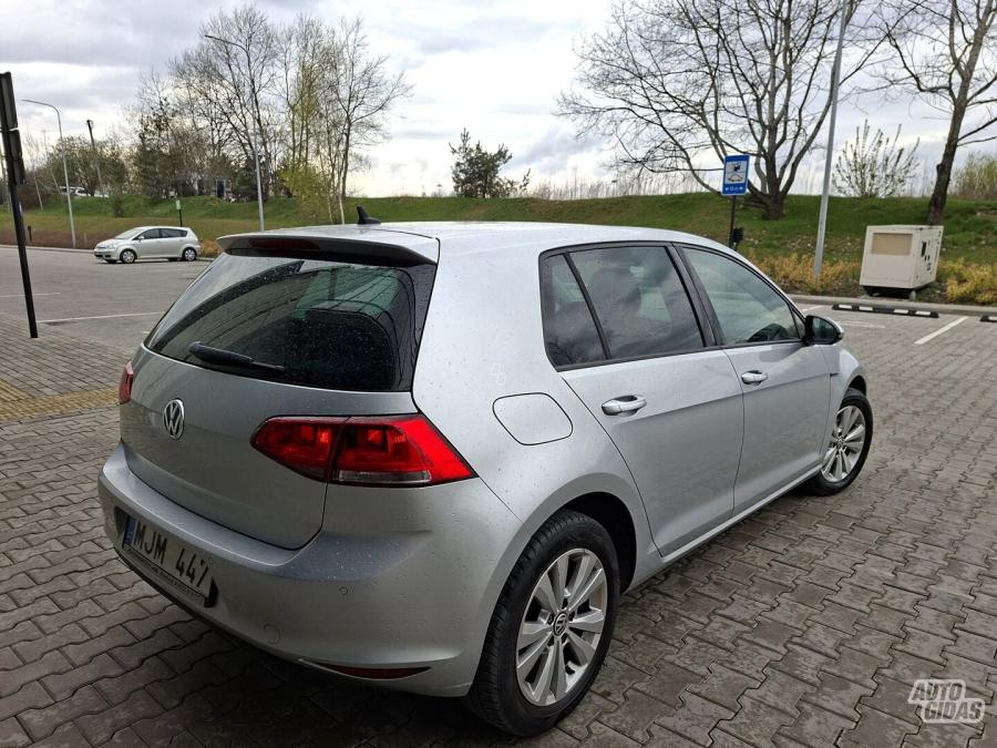 Pelēks Volkswagen Golf 2015 Viļņa, ar dzinēja tilpumu 1.60 L un nobraukumu 184 tūkst. km par 6350 €, foto 3 vietnē AUTOMOTO.COM.LV