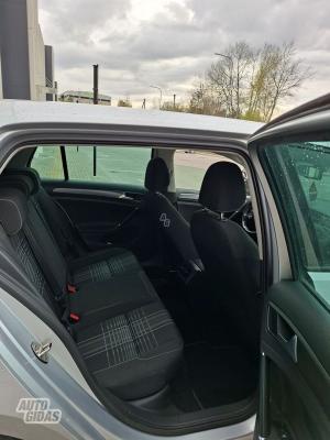 Pelēks Volkswagen Golf 2015 Viļņa, ar dzinēja tilpumu 1.60 L un nobraukumu 184 tūkst. km par 6350 €, foto 12 vietnē AUTOMOTO.COM.LV