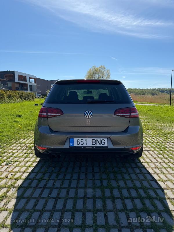 Grey Volkswagen Golf 2015 in Tallinn, with an engine capacity of 1.40 L and mileage of 209 thousand km for 8800 €, photo 3 on AUTOMOTO.COM.LV