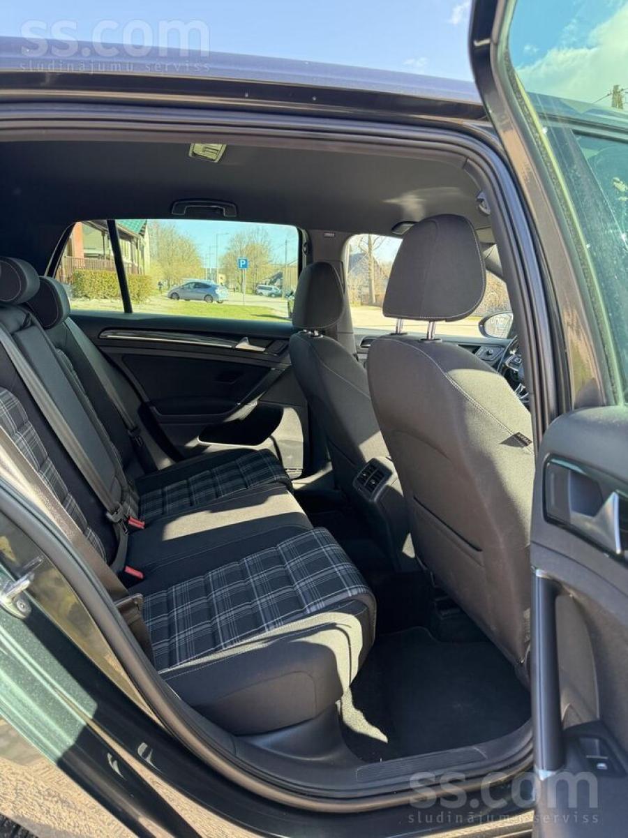 Pelēks Volkswagen Golf 2015 Ventspils, ar dzinēja tilpumu 2.00 L un nobraukumu 165 tūkst. km par 10900 €, foto 15 vietnē AUTOMOTO.COM.LV