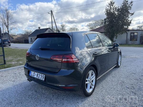 Pelēks Volkswagen Golf 2015 Ventspils, ar dzinēja tilpumu 2.00 L un nobraukumu 165 tūkst. km par 9990 €, foto 4 vietnē AUTOMOTO.COM.LV