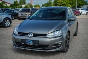 Grey Volkswagen Golf 2015 in Marijampole, with an engine capacity of 1.40 L and mileage of 208 thousand km for 7950 €, photo 5 on AUTOMOTO.COM.LV