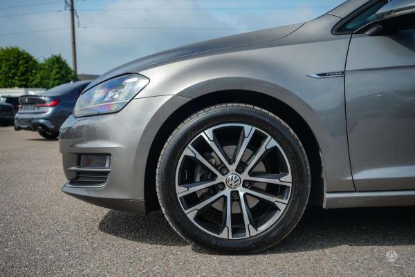 Pelēks Volkswagen Golf 2015 Marijampole, ar dzinēja tilpumu 1.40 L un nobraukumu 208 tūkst. km par 7950 €, foto 6 vietnē AUTOMOTO.COM.LV