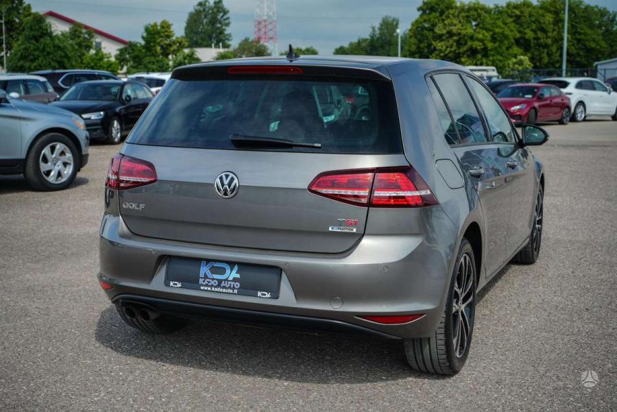 Grey Volkswagen Golf 2015 in Marijampole, with an engine capacity of 1.40 L and mileage of 208 thousand km for 7950 €, photo 11 on AUTOMOTO.COM.LV