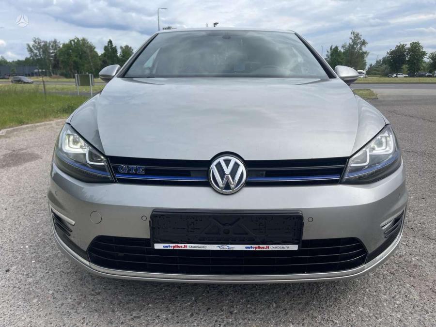 Grey Volkswagen Golf 2015 in Kaunas, with an engine capacity of 1.40 L and mileage of 279 thousand km for 7750 €, photo 5 on AUTOMOTO.COM.LV