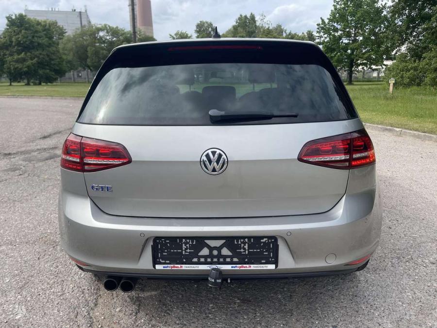 Grey Volkswagen Golf 2015 in Kaunas, with an engine capacity of 1.40 L and mileage of 279 thousand km for 7750 €, photo 13 on AUTOMOTO.COM.LV