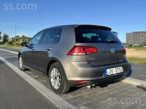Grey Volkswagen Golf 2015 in Riga, with an engine capacity of 1.40 L and mileage of 199 thousand km for 6500 €, photo 6 on AUTOMOTO.COM.LV