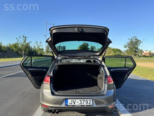 Grey Volkswagen Golf 2015 in Riga, with an engine capacity of 1.40 L and mileage of 199 thousand km for 6500 €, photo 7 on AUTOMOTO.COM.LV