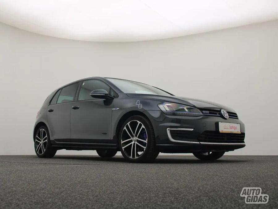 Grey Volkswagen Golf 2015 in Vilnius, with an engine capacity of 1.40 L and mileage of 220 thousand km for 10999 €, photo 12 on AUTOMOTO.COM.LV