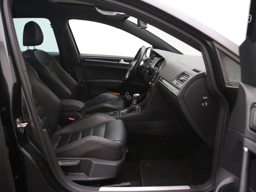 Grey Volkswagen Golf 2015 in Vilnius, with an engine capacity of 1.40 L and mileage of 220 thousand km for 10999 €, photo 15 on AUTOMOTO.COM.LV