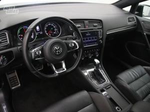Grey Volkswagen Golf 2015 in Vilnius, with an engine capacity of 1.40 L and mileage of 220 thousand km for 10999 €, photo 17 on AUTOMOTO.COM.LV