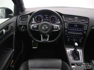 Grey Volkswagen Golf 2015 in Vilnius, with an engine capacity of 1.40 L and mileage of 220 thousand km for 10999 €, photo 18 on AUTOMOTO.COM.LV