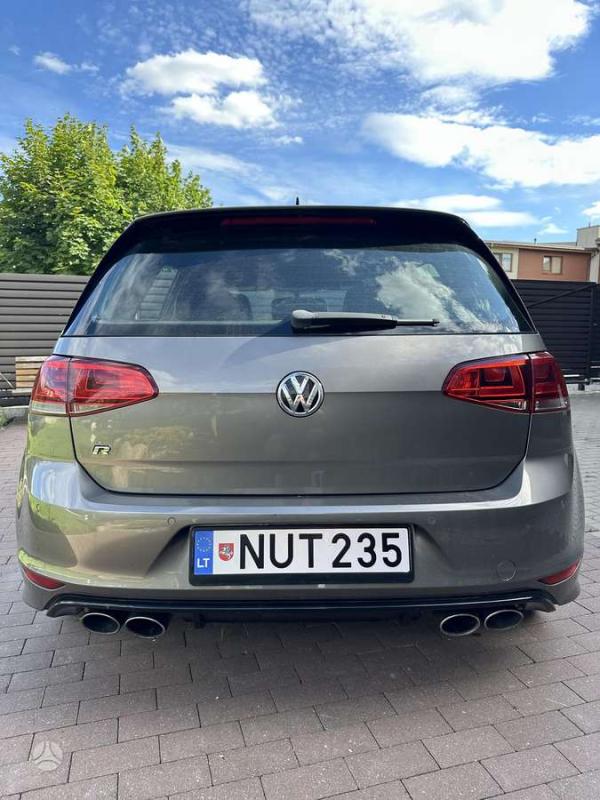 Pelēks Volkswagen Golf 2015 Trakai, ar dzinēja tilpumu 1.98 L un nobraukumu 190 tūkst. km par 16850 €, foto 5 vietnē AUTOMOTO.COM.LV