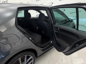 Grey Volkswagen Golf 2015 in Avizieniai, with an engine capacity of 1.40 L and mileage of 260 thousand km for 7500 €, photo 13 on AUTOMOTO.COM.LV