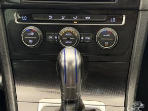 Grey Volkswagen Golf 2015 in Avizieniai, with an engine capacity of 1.40 L and mileage of 260 thousand km for 7500 €, photo 17 on AUTOMOTO.COM.LV
