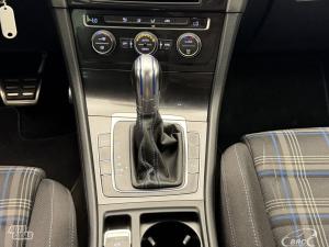 Grey Volkswagen Golf 2015 in Avizieniai, with an engine capacity of 1.40 L and mileage of 260 thousand km for 7500 €, photo 18 on AUTOMOTO.COM.LV