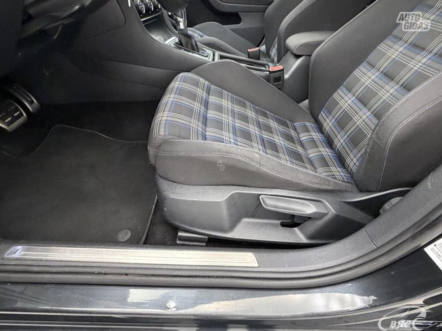 Grey Volkswagen Golf 2015 in Avizieniai, with an engine capacity of 1.40 L and mileage of 260 thousand km for 7500 €, photo 22 on AUTOMOTO.COM.LV